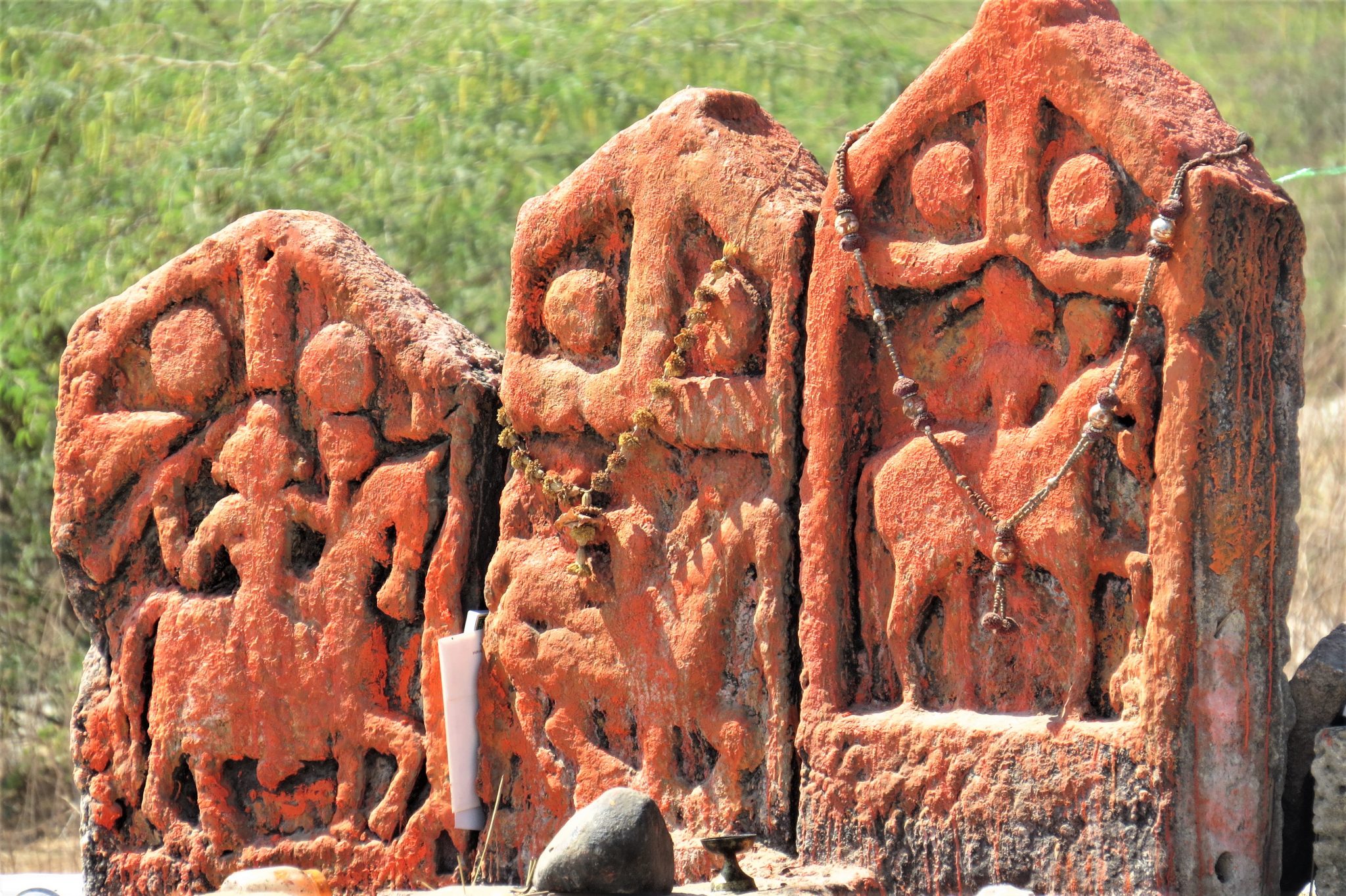 Hero-Stones, Gujarat, India – Inika Art